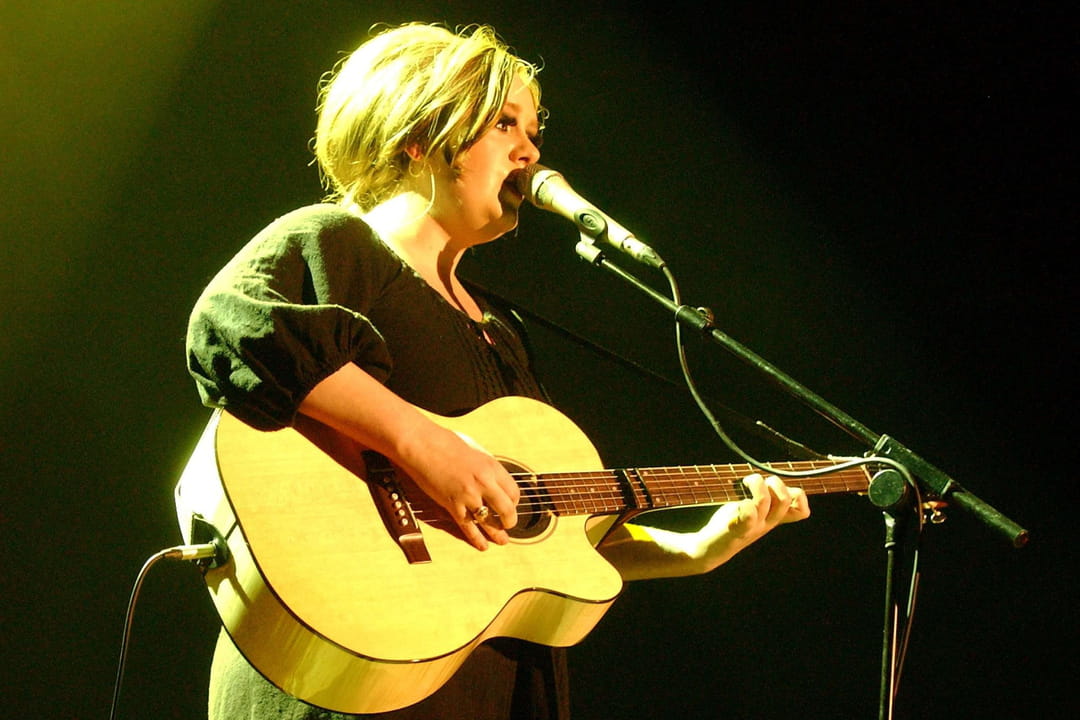 Adele, "guitar héroïne" : qui a été son inspiration