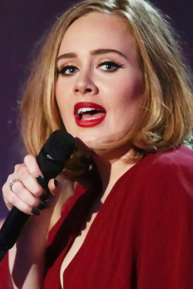 Adele: son astuce contre l'ennui en soirée