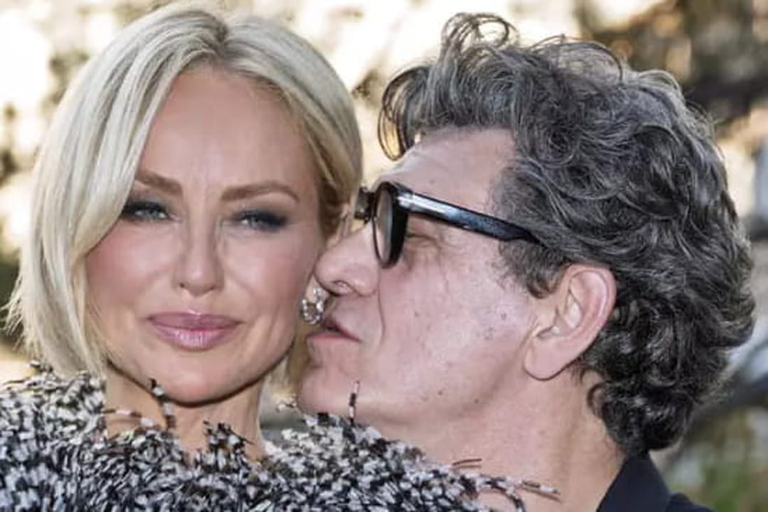 Adriana Karembeu, amoureuse : elle a posé (temporairement) ses valises ...