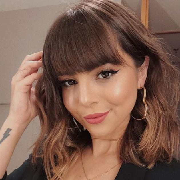 Frange droite épaisse et mi-long wavy