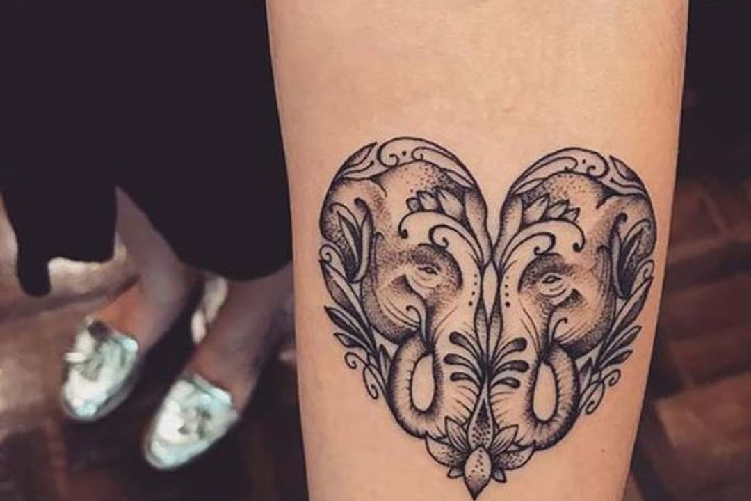 Coeur d'éléphants sur l'avant-bras