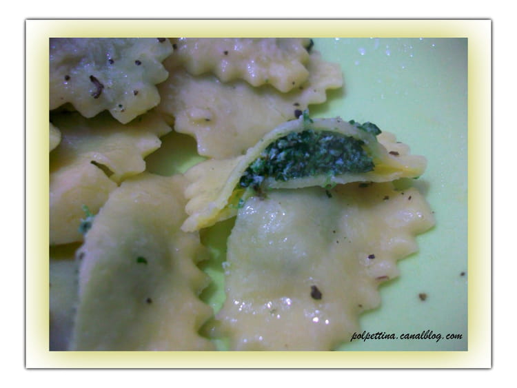 Recette de Raviolis maison farcis aux épinards et à la ricotta