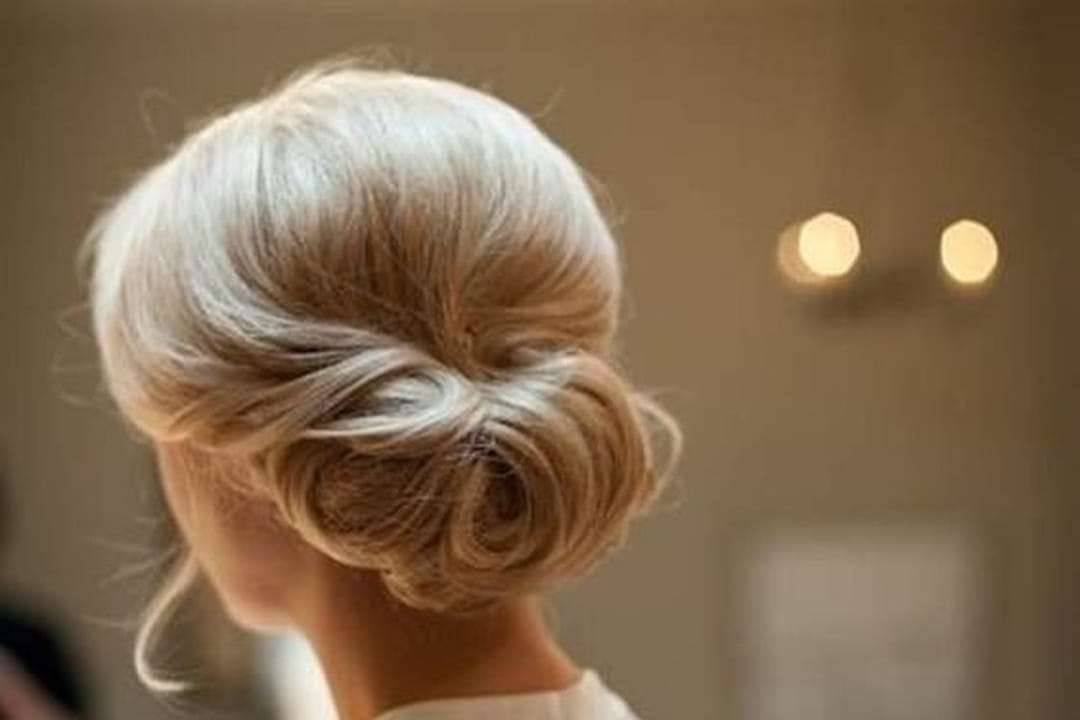 Un chignon de mariage rétro