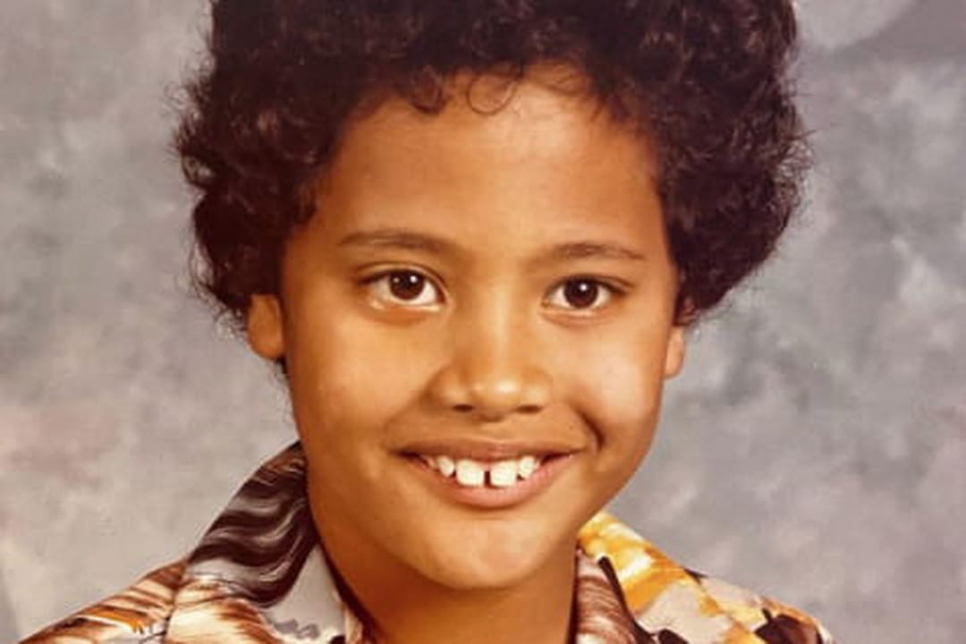 Dwayne Johnson, le sourire aux lèvres à 7 ans