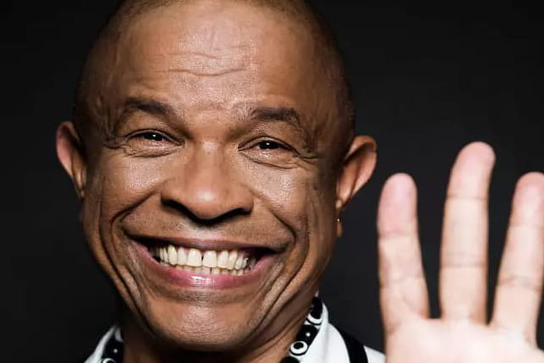 Francky Vincent, aux anges : son mariage avec sa compagne de 21 ans sa ...