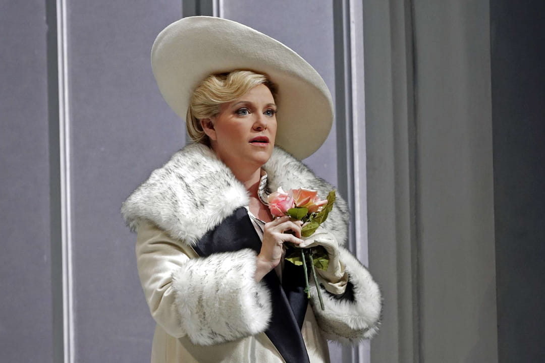 Mort de la soprano Erin Wall