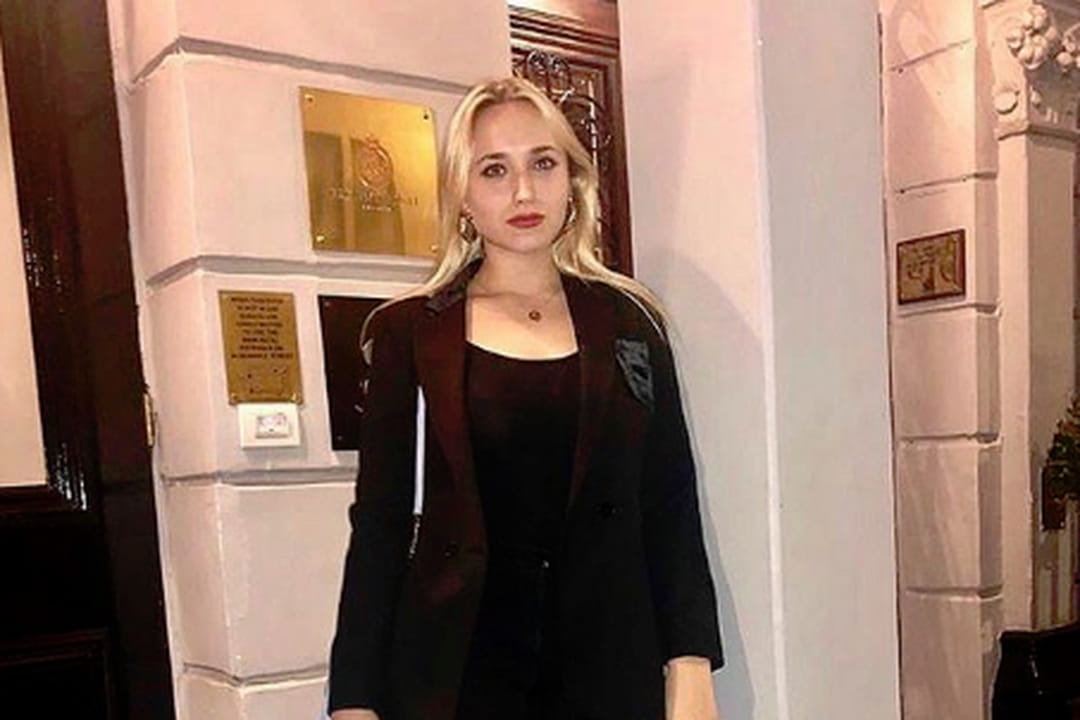 Chloé Jouannet, fille d'Alexandra Lamy et ses bottes lavande