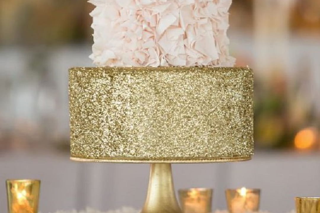 Un wedding cake pailleté pour un mariage exceptionnel