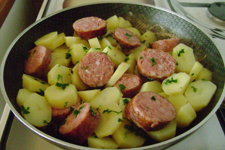 Recette de Pommes de terre à la saucisse de morteau