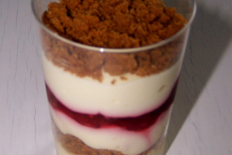 Recette de Verrine chèvre-spéculoos fruitée