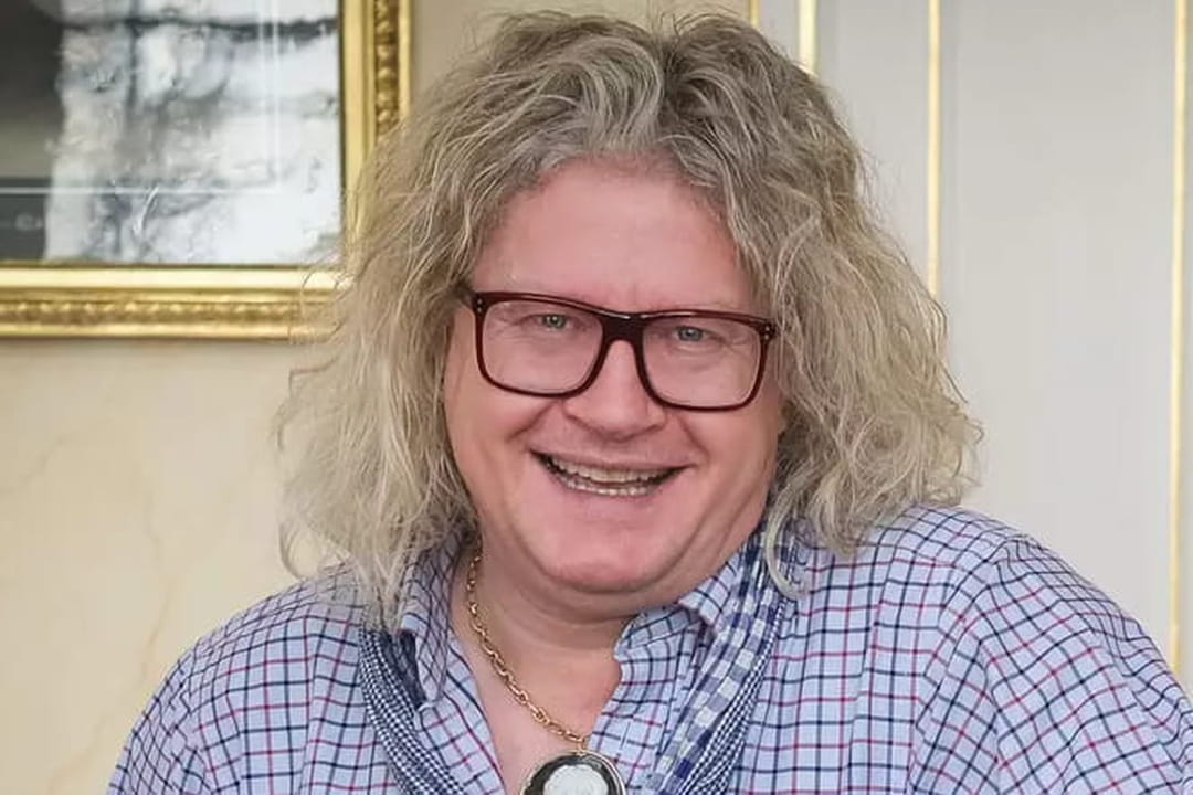 Pierre-Jean Chalençon, en larmes : "je vis un cauchemar"