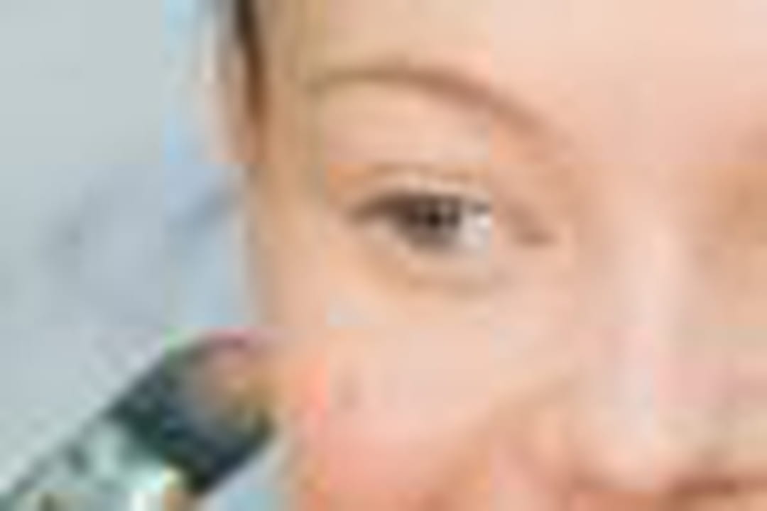 Etape 3 : des pommettes toutes roses