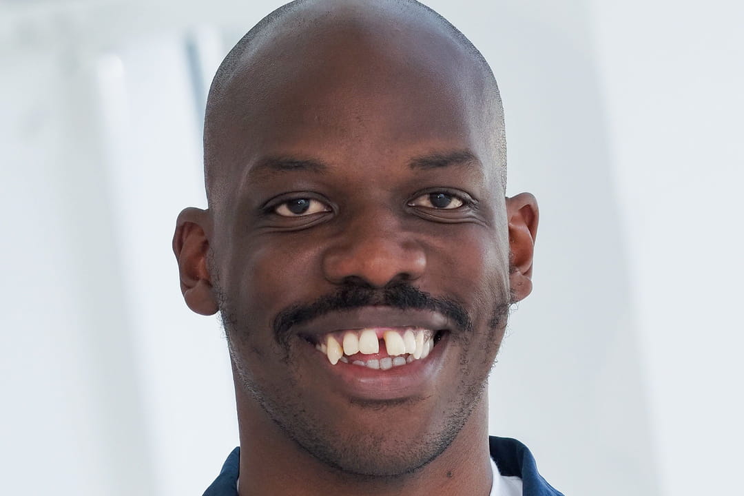 Jean-Pascal Zadi avait les dents déplacées