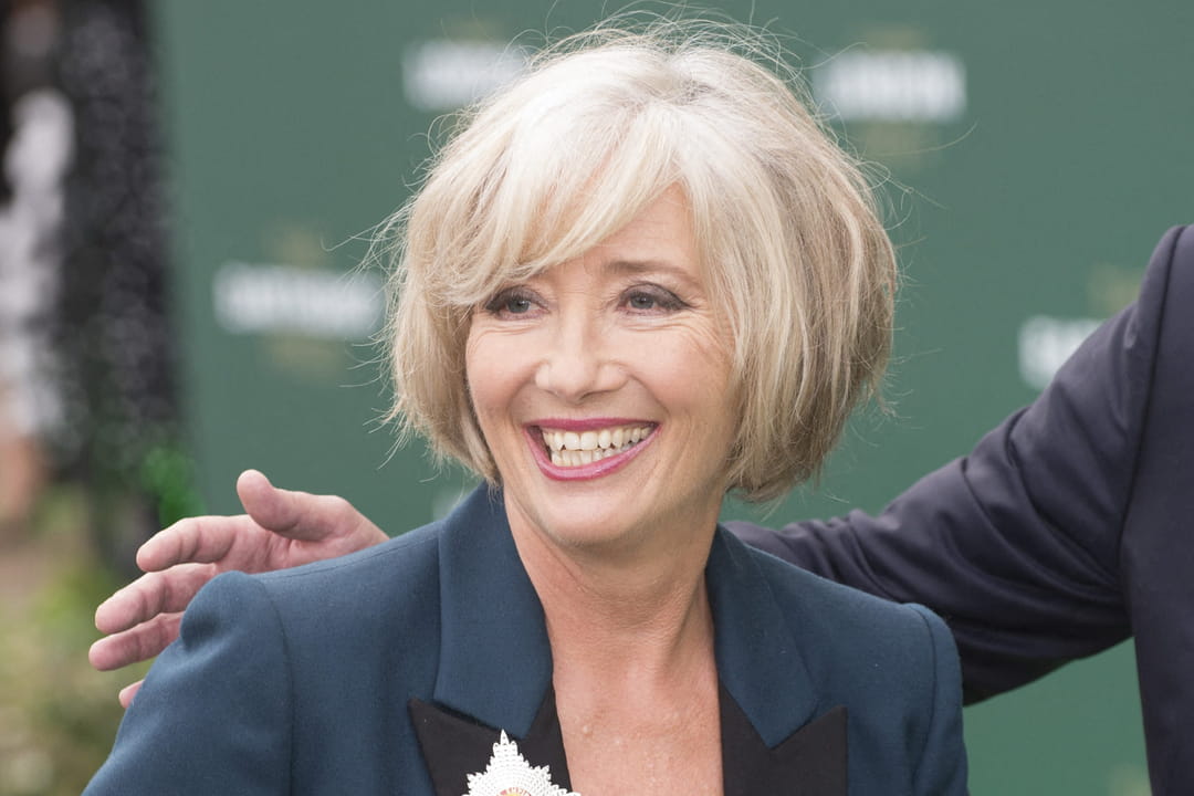 Emma Thompson, cette coiffure rajeunissante qui lui donne 10 ans de moins