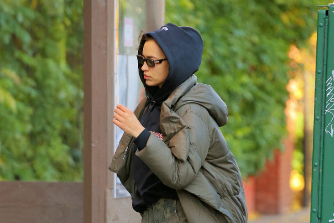FLOP : Irina Shayk en look camouflage