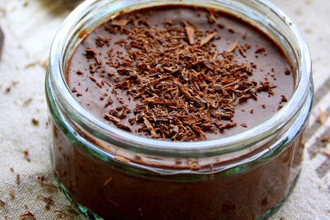 Mousse au chocolat maison aux œufs frais