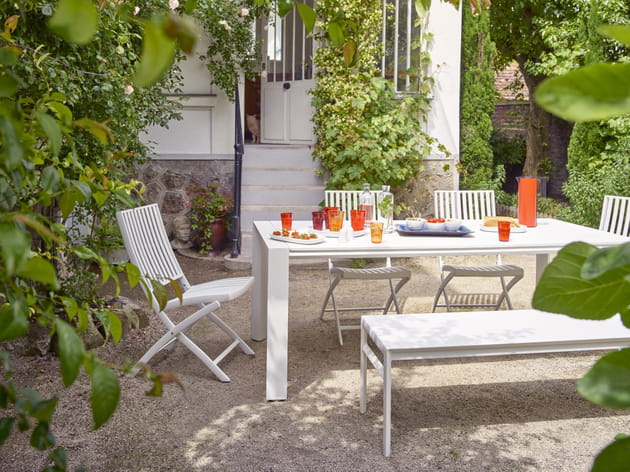 Trouvez votre table de jardin pour des déjeuners au jardin réussis