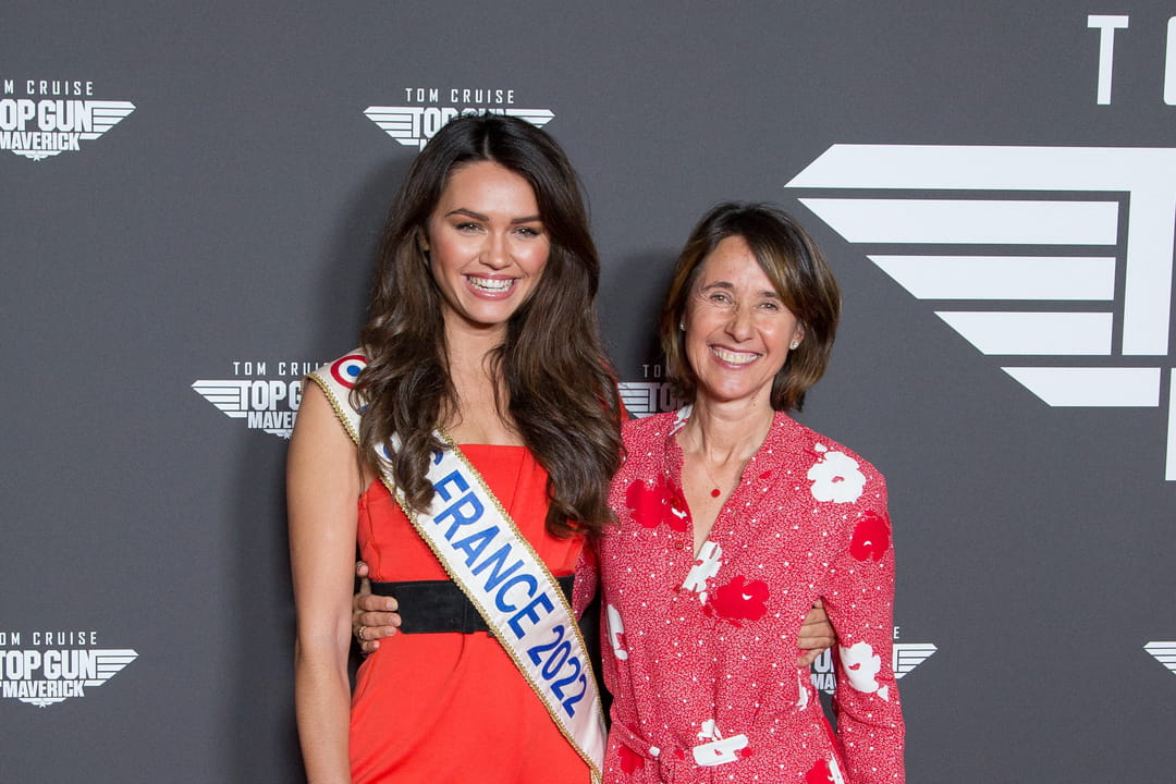 Diane Leyre et Alexia Laroche-Joubert, à l'avant-première de "Top Gun ...