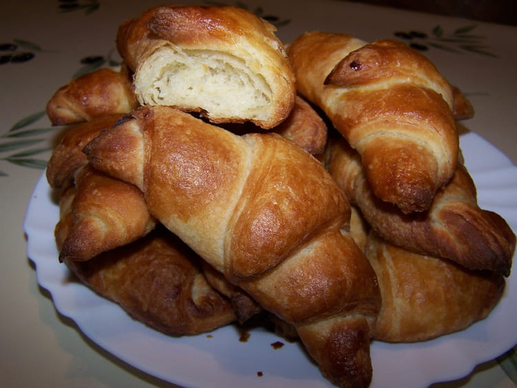 Croissants Au Four Recette , Croissants comme chez le boulanger : la ...