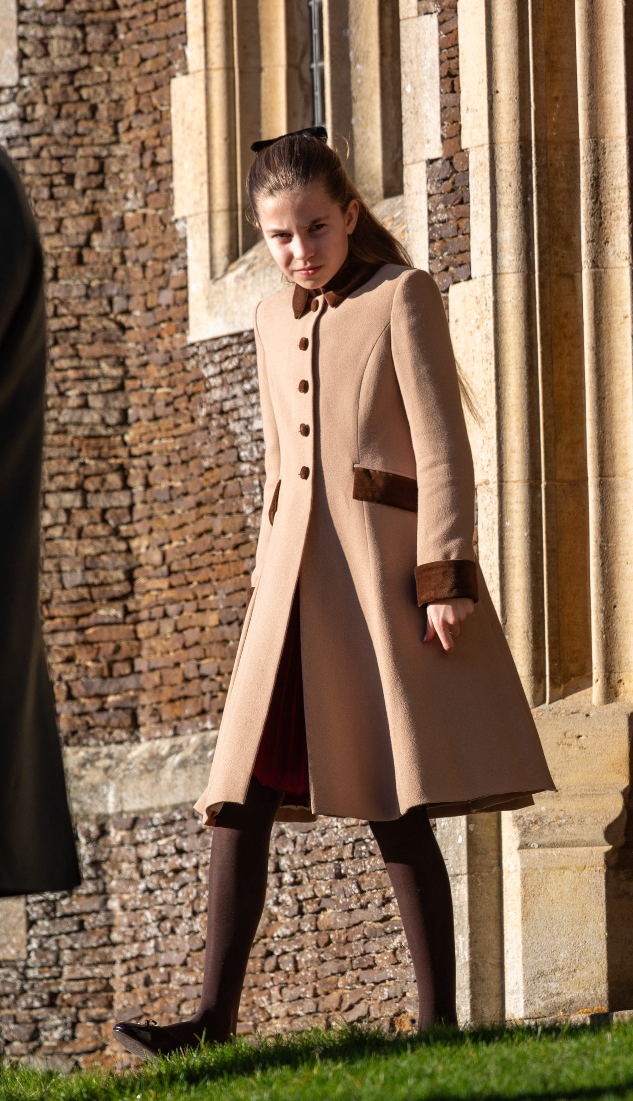 Pour la messe de Noël, la princesse Charlotte est aussi stylée que sa mère