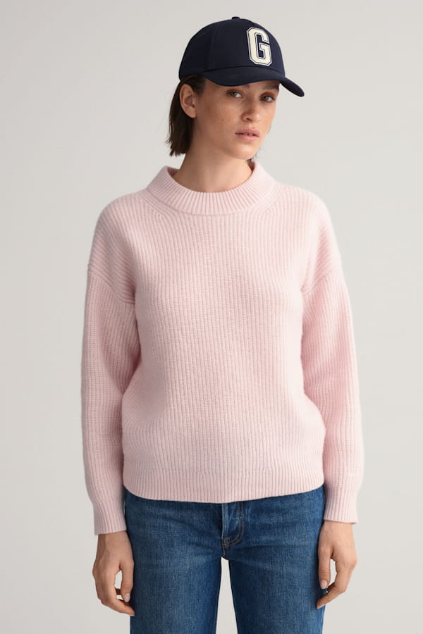 Pull ras du cou rose