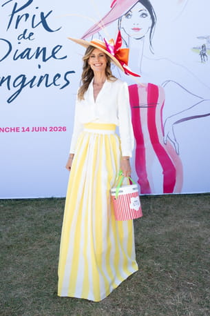 Sophie Thalmann ose la jupe maxi jaune soleil et fait sensation