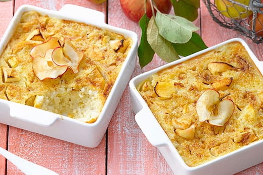 Crumble aux pommes, caramel au beurre salé et Floraline