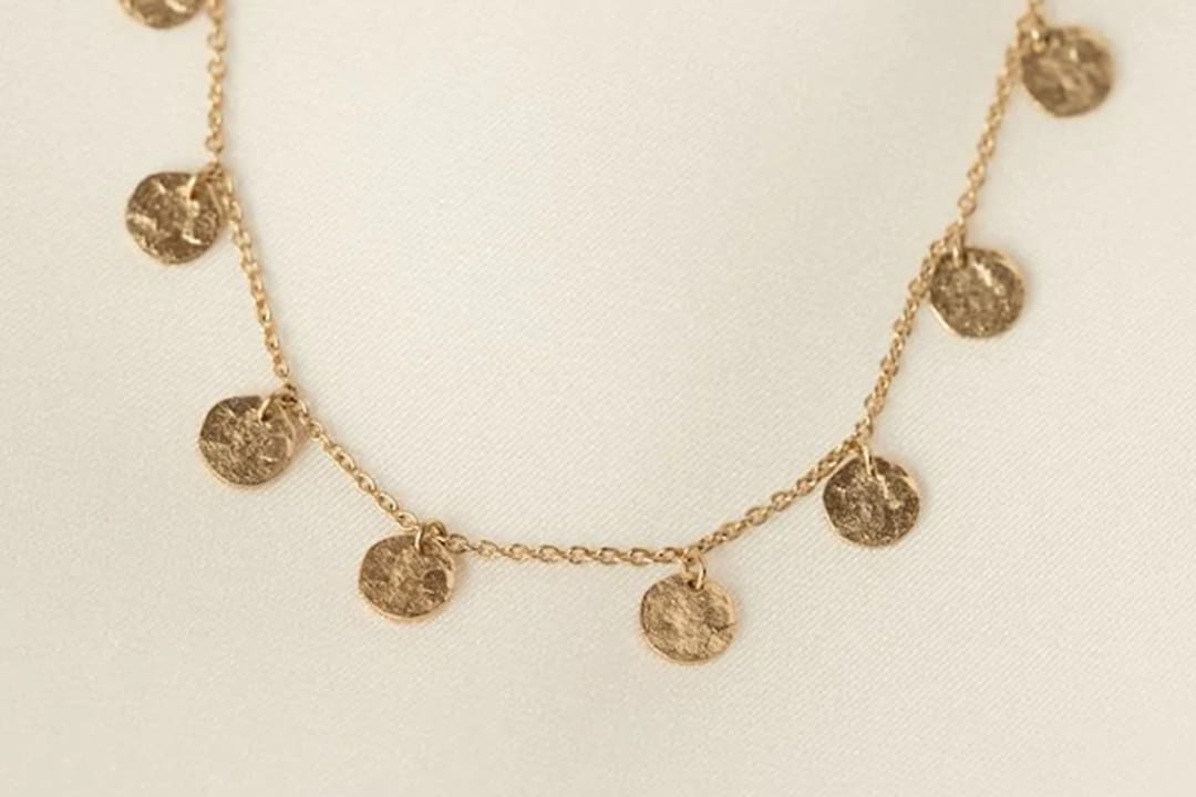 Collier avec pendentifs