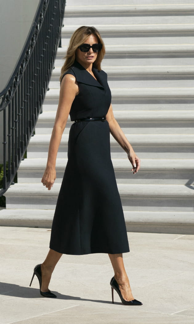 TOP : Melania Trump en robe noire
