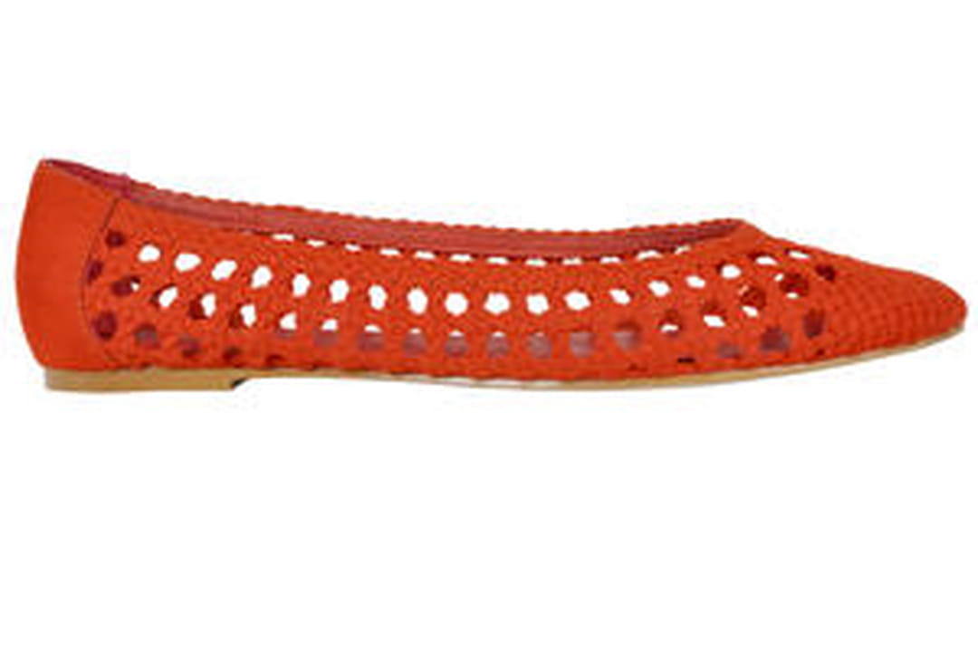 Les chaussures tressées