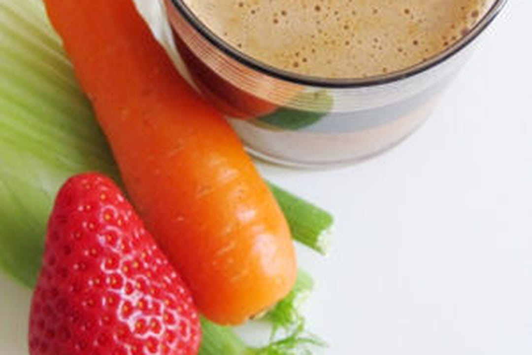 Jus de fenouil, carotte, céleri et fraise