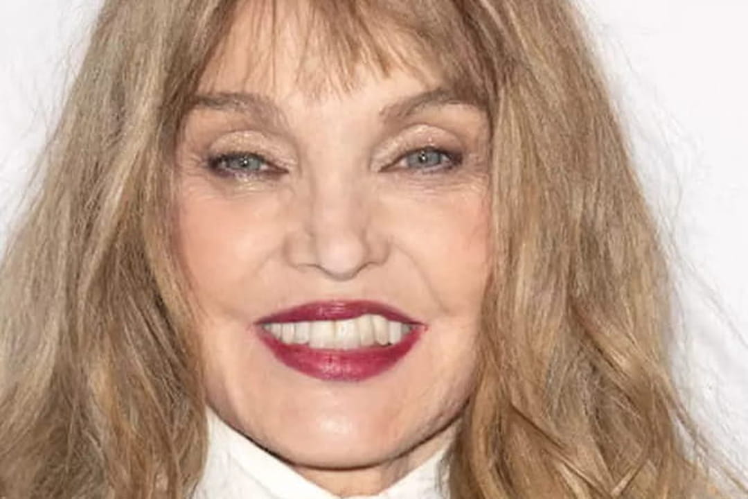 Arielle Dombasle, sincère : elle révèle enfin son âge