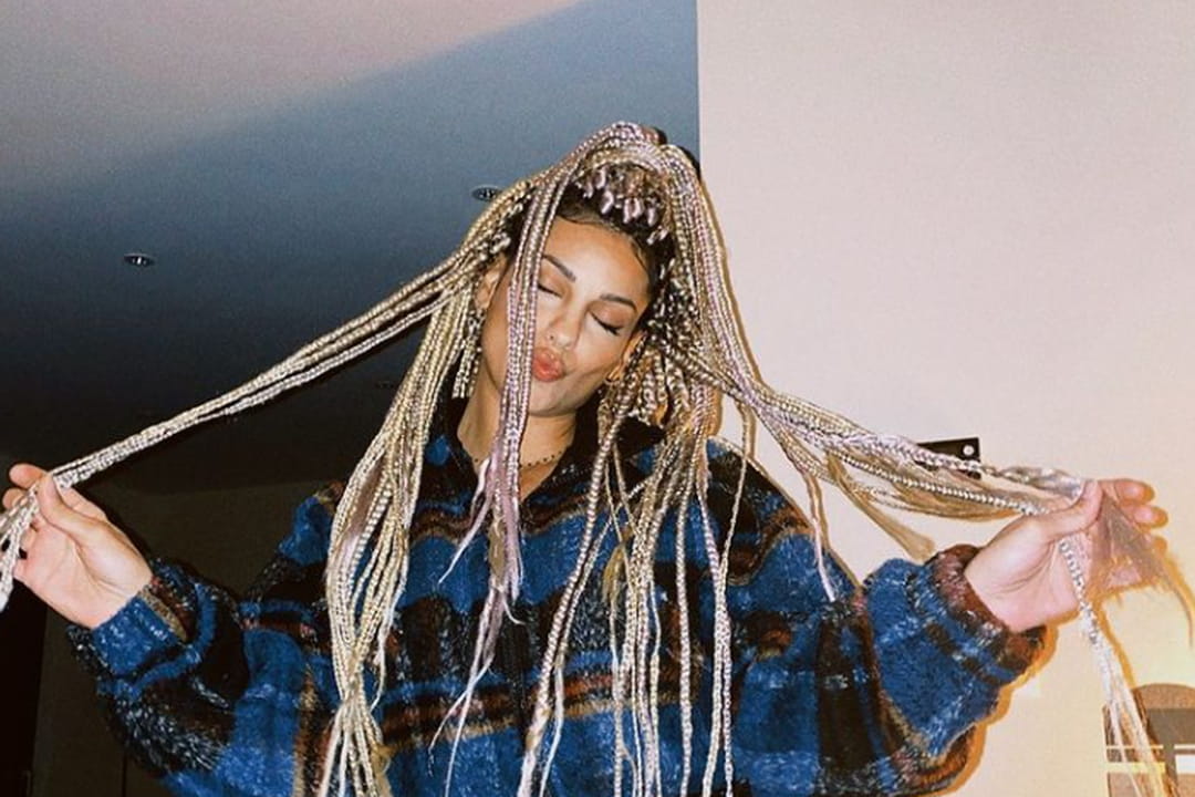 Tal : la chanteuse change de look, ses abonnés valident