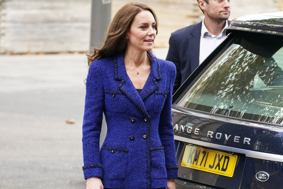 Kate Middleton en veste en tweed Chanel