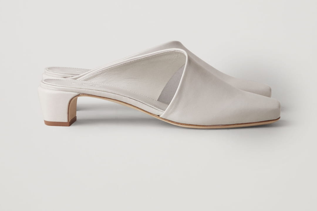 Mules asymétriques de COS