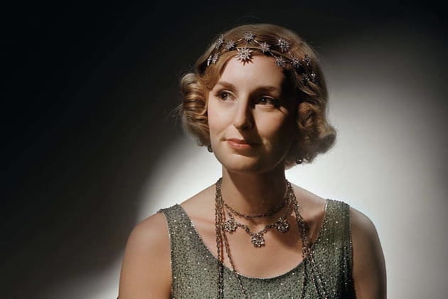 Les cheveux crantés de Lady Edith