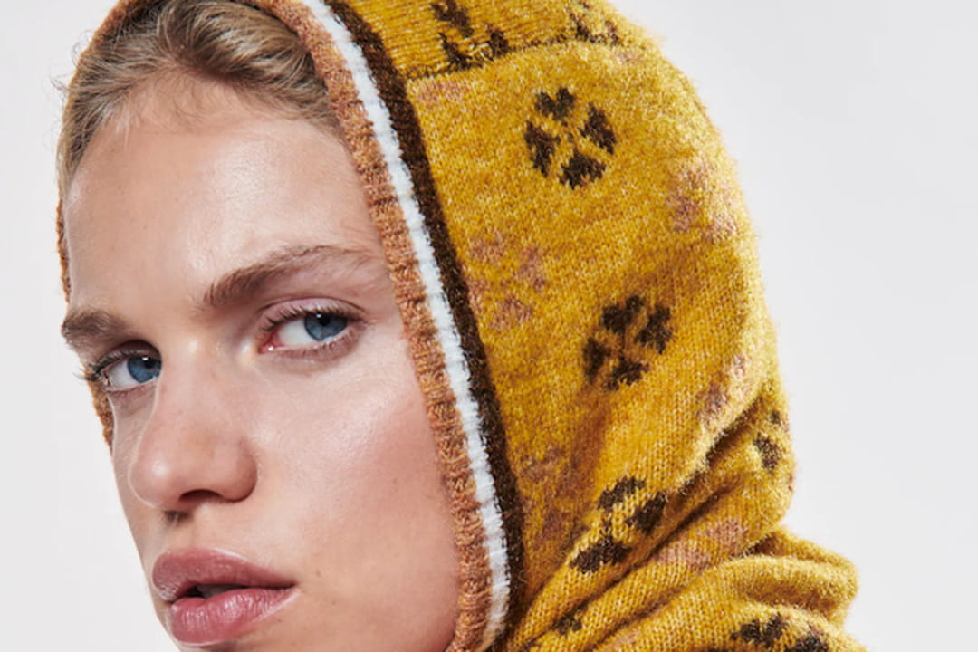 Capuche en maille jacquard de Zara