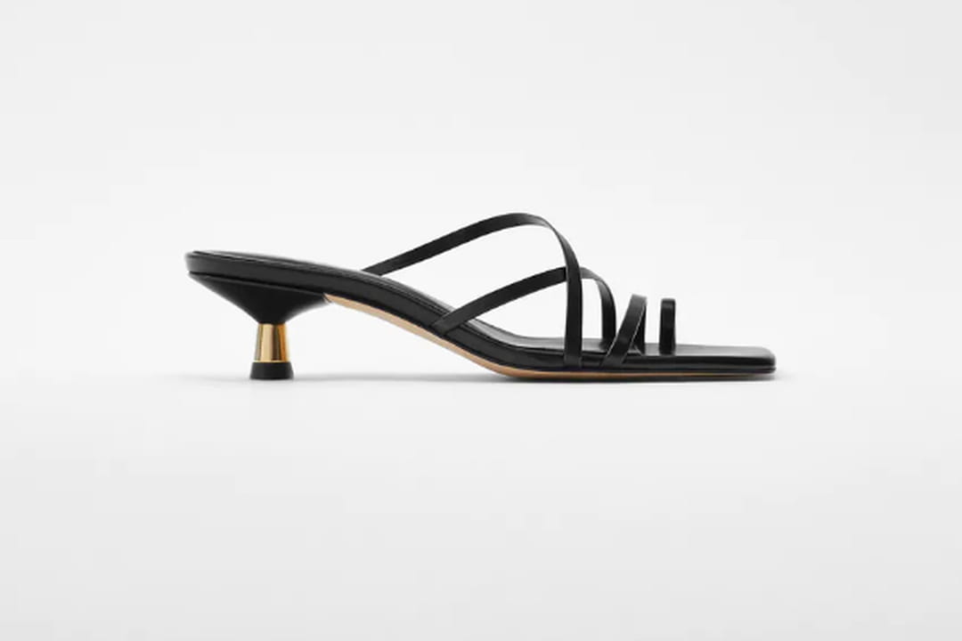 Sandales à talons métallisés de Zara