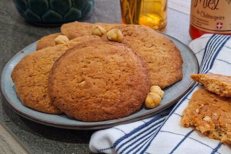Recette de Cookies au miel de châtaignier et noisettes torréfiées