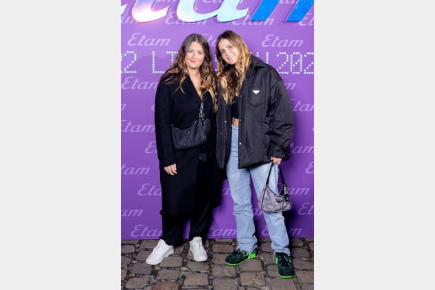 Elise Goldfarb et Julia Layani au Etam Live Show 2022