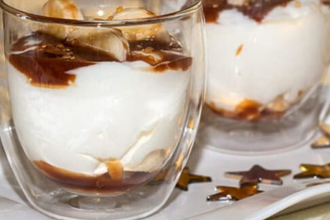 Verrines de mascarpone à la banane et au caramel