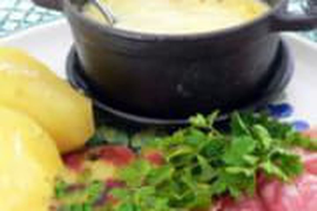 Raclette au reblochon en petites cocottes