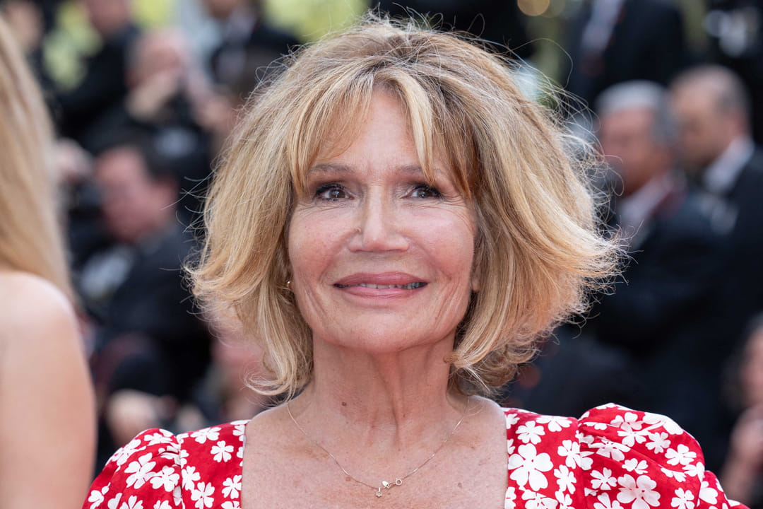 Clémentine Célarié et le cancer : une épée de Damoclès au dessus de sa tête