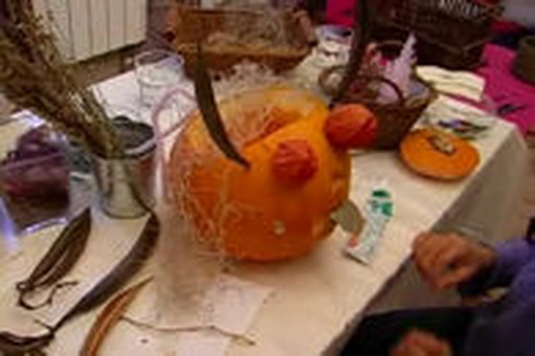 Sculptez une citrouille : le pas à pas en vidéo