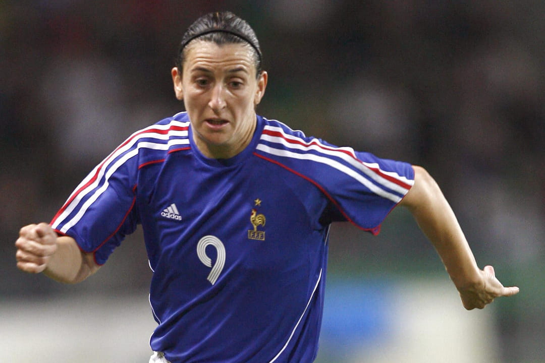 La joueuse de football Marinette Pichon à Rennes en 2006