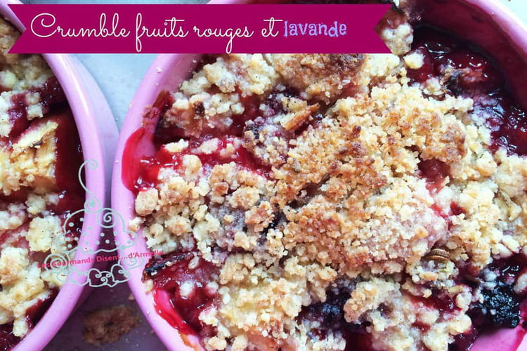 Recette de Crumble fruits rouges et lavande
