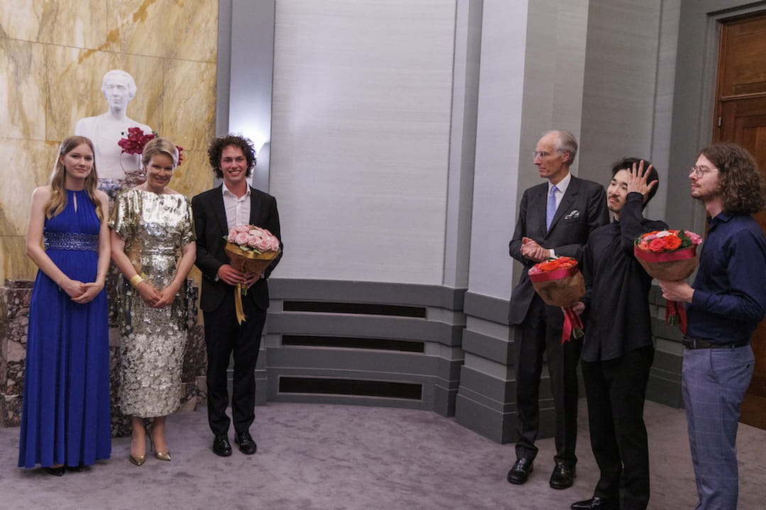 Mathilde de Belgique et sa fille Eleonore éblouissantes pour ce ...