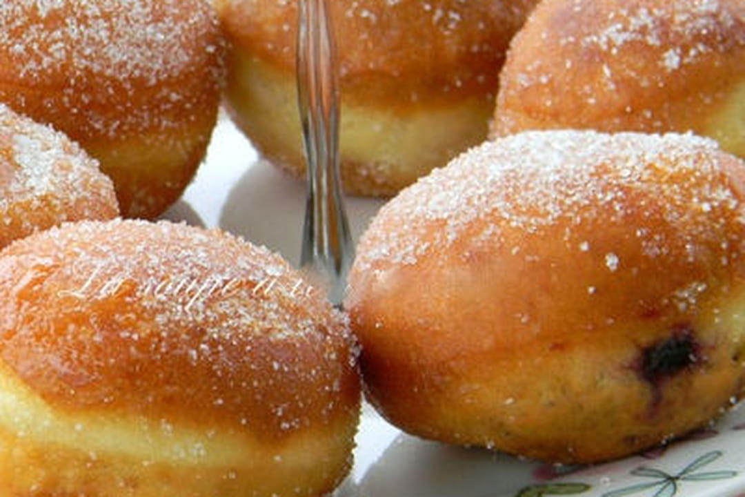 Petits beignets à la confiture