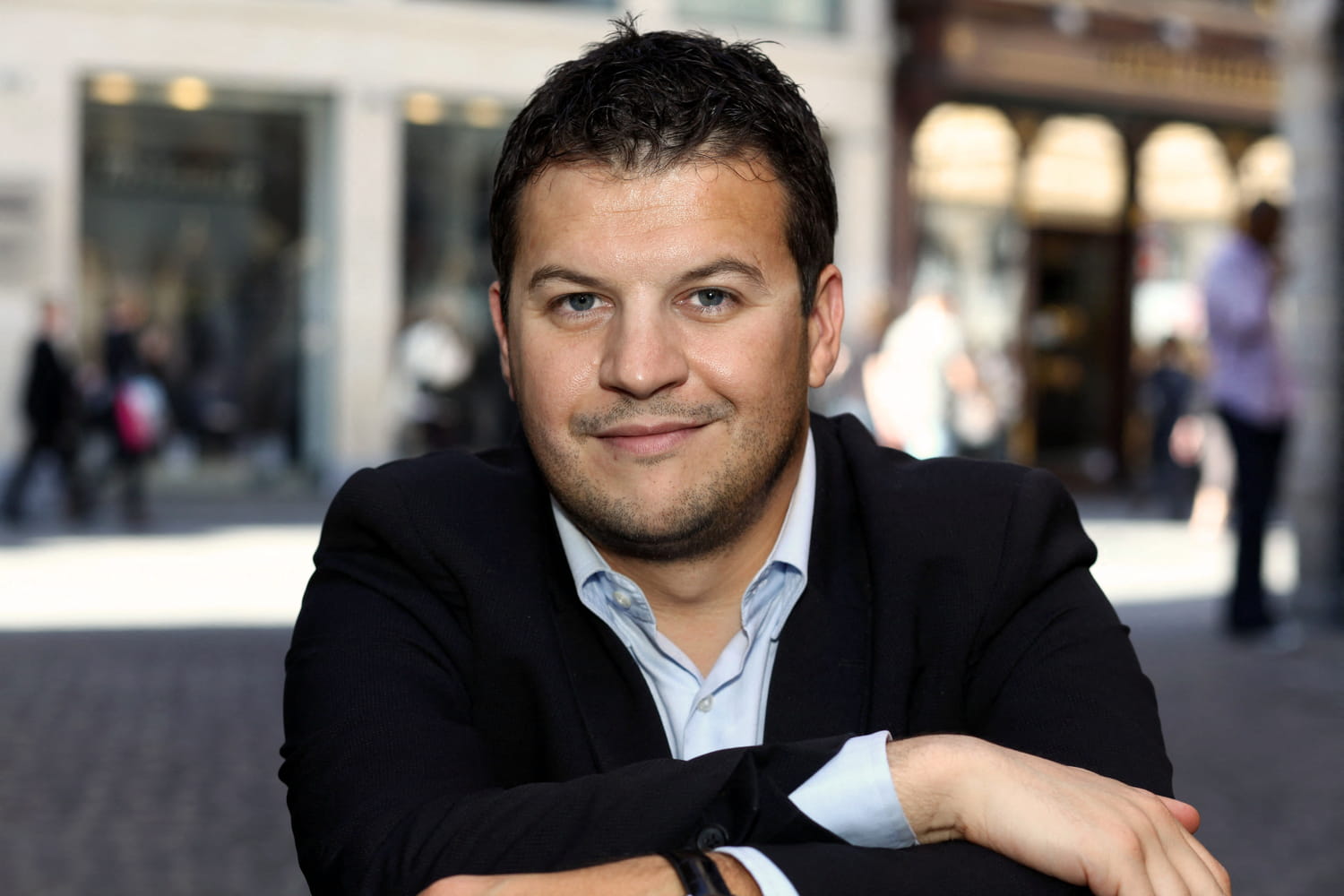 Guillaume Musso fête ses 50 ans : vie privée, livres, origines, école à ...