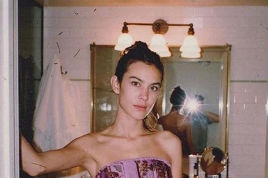 Alexa Chung comme au bal de promo